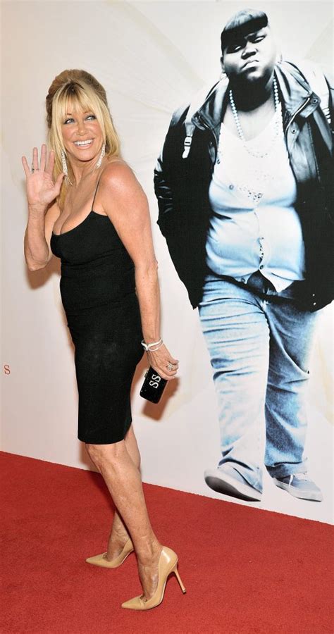Glamorous Blonde Babe Suzanne Somers Looks Stunning In Different