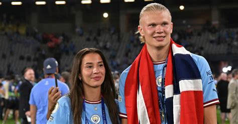 Hun Går Verden Rundt Som Haalands Kjæreste Dette Er Isabel Haugseng Johansen