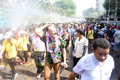 မြန်မာနိုင်ငံဆိုင်ရာ သံအမတ်ကြီးများ၊ သံရုံးမိသားစုဝင်များ ရန်ကုန်မြို့တော် မဟာသင်္ကြန