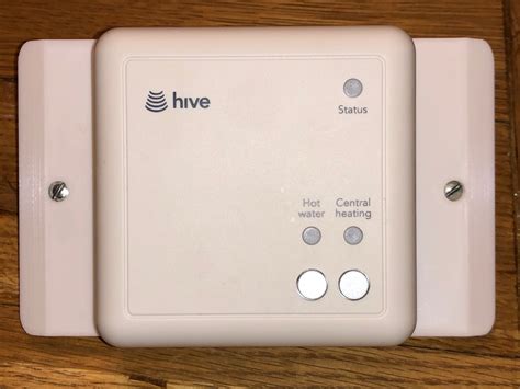 Бесплатный Stl файл Hive Thermostat Ch Controller Dual Gang Adapter・3d печатный объект для