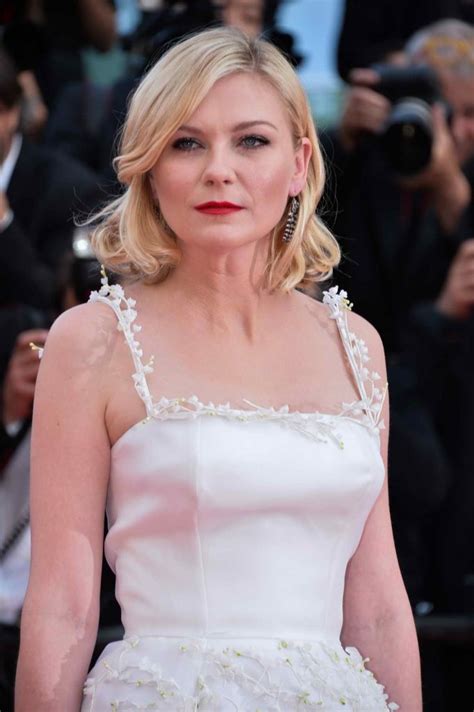 Kirsten Dunst At The Loving Premiere During 69th Cannes Film Festival