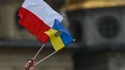 Польща виділить українським біженцям додаткову фіндопомогу хто претендує на отримання