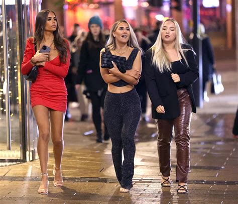 25 Leeds Christmas Night Out Pictures On Mad Friday As Revellers Brave