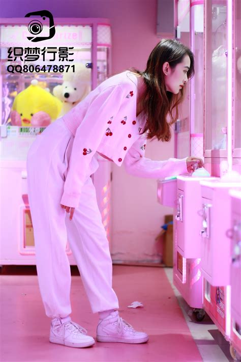 드림 위버 사진 No099 핑크 추억 봄바람 속에 아직도 웃고 있는 복숭아꽃 V2ph