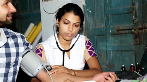 தமிழ்நாட்டில் பறிபோகும் மருத்துவ இடங்கள் அங்கீகாரத்தை இழந்த கல்லூரிகள யார் காரணம் தமிழகச்