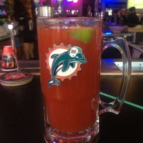 Racers Pub La Sierra South 3847 Pierce St