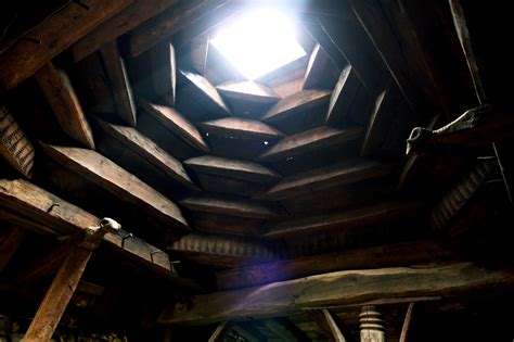 Angi ანგი ხალხური დარბაზის გვირგვინული გადახურვა Facebook