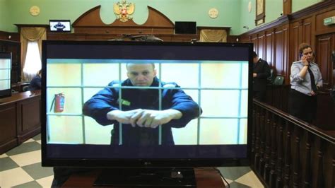 収監、殺害、亡命ロシアの反政府指導者たちは今どこに？ Bbcニュース