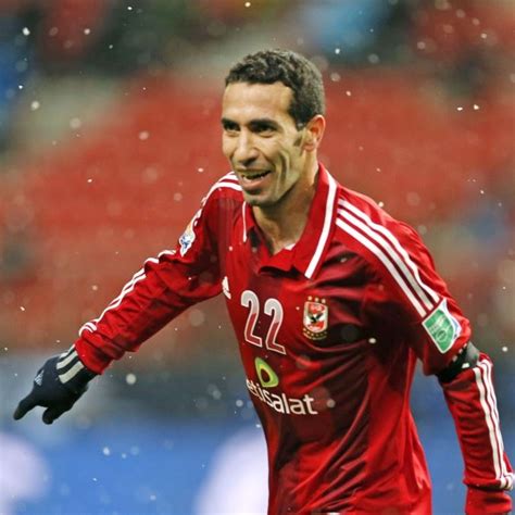 أشهر لاعبي كرة قدم المصريين نجوم أضاءت ملاعب العالم أراجيك Arageek