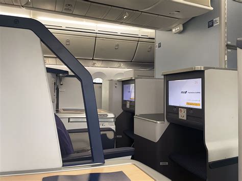 Review Ana Business Class 787 9 Hnd Mnl Jakartapotato