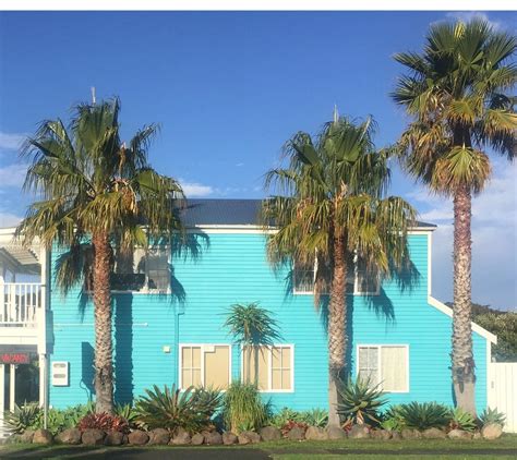 브런치북 남태평양 푸른바다 파란모텔