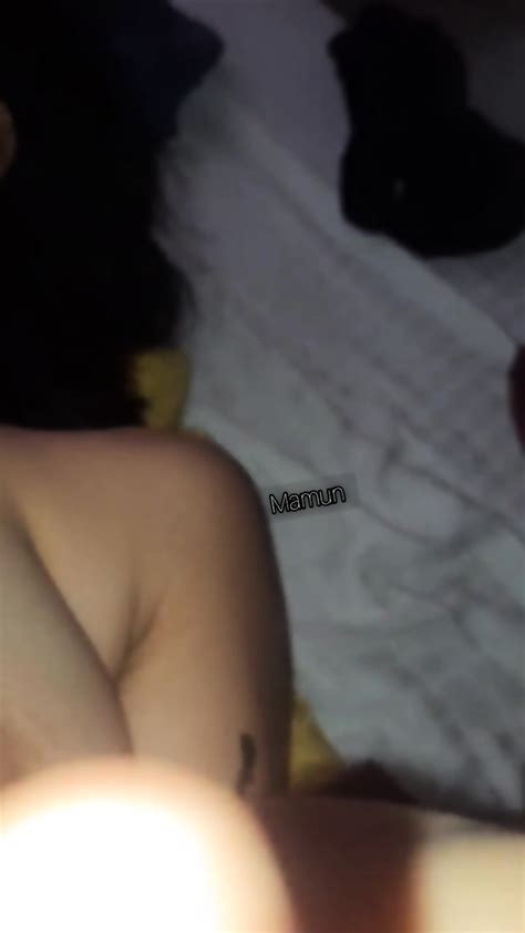 Bangladeshi Muslim Mother Came On A Tour Alone And Took A Spacial