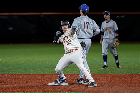 New Look Baseball Team Looks To Build Off Recent Success The Baker Orange