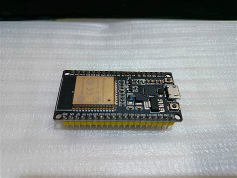 Embedded System Project 1 Blink With Esp32 By Billy Samuel Setiawan