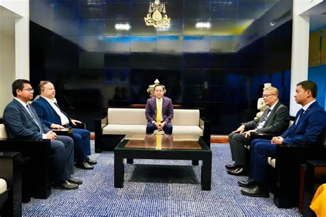 រដ្ឋមន្ត្រីទេសចរណ៍ដឹកនាំគណៈប្រតិភូ ចូលរួមពិធីបុណ្យក្បាច់គុនសៅលីញវូស៊ូអន្តរជាតិ លើកទី១៣