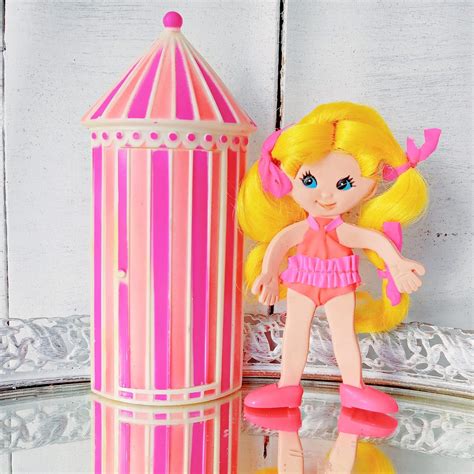 Vintage 1969 Mod Ideal Flatsy Doll Sandy With Beach Cabana Made In