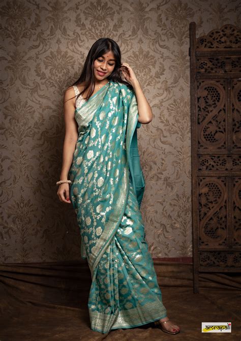 Raina Amrapali Boutique