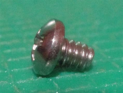 Screw Rnd Head Ph 14″l 6 32 X 316 Thd Sz