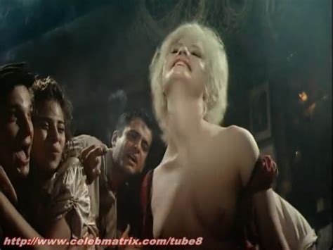 Дженнифер Джейсон Ли Nude Pics Страница 1