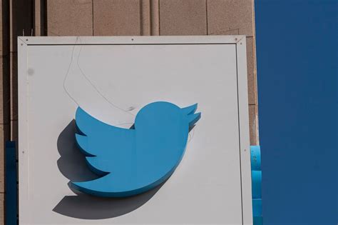 Twitter कर्मचारियों को एलन मस्क ने देर रात भेजा मेल जानिए क्या लिखा