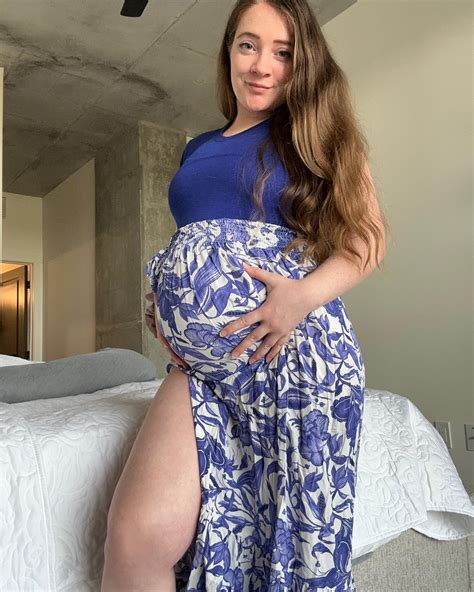 Redheadwinter 🇨🇦 Reneestwin • Instagram Photos And Videos