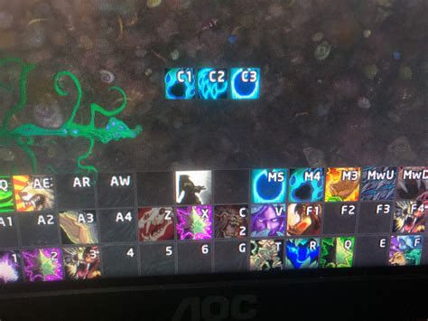 求助 现在的小德是不会自动变回人形态了吗？ 178