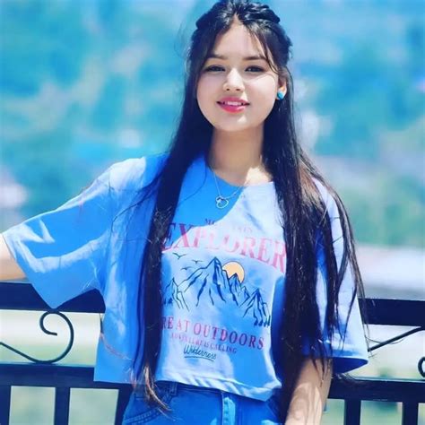 Itszoya104 On Threads