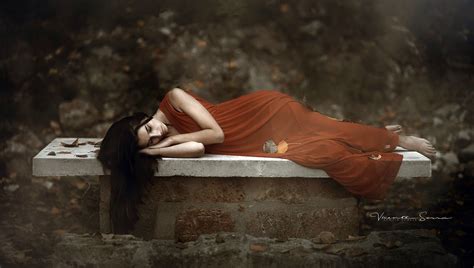 배경 화면 빨간 드레스 여자들 야외 여성 맨발 닫힌 눈 2048x1158 Wallpapermaniac 1247833 배경 화면 Wallhere