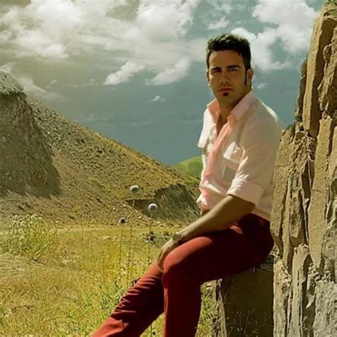 بیوگرافی معین محمودزاده بازیگر سریال نیوکمپ تصاویر