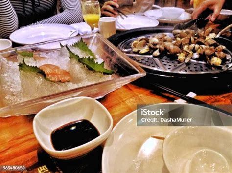 여러 중국 바다 식품 세트입니다 테이블에 유명한 중국 요리 요리입니다 최고의 볼 수 있습니다 중국 대 중 음식점 개념입니다