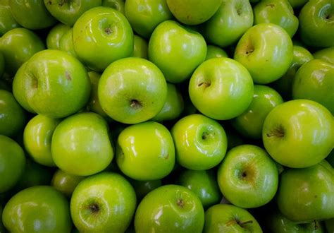 The Amazing Health Benefits Of Green Apples