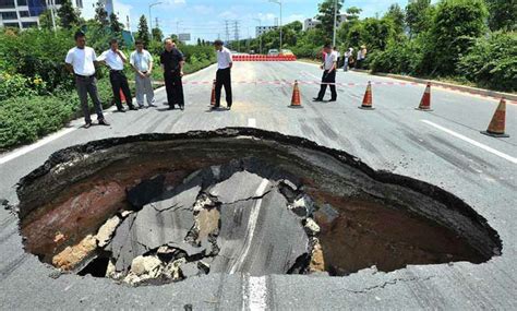 都有哪些原因会造成路面塌陷？应该怎样去预防？ 知乎