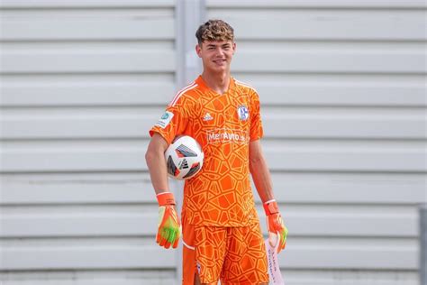 Schalkes Torwarttalent Luca Podlech Ich Will Im Profifußball Ankommen