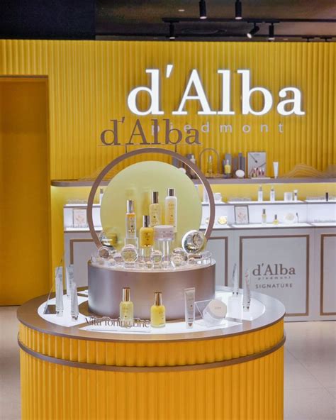서애쿠의 예쁜날 On Instagram 초대 프리미엄 비건 브랜드 달바dalba의 롯데백화점 잠실 에비뉴엘 팝업💛 달바의 비타 토닝 라인의 리뉴얼 론칭을 기념해