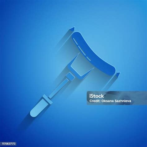 파란색 배경에 격리 포크 아이콘에 종이 컷 소시지 구운 소시지와 아로마 사인 종이 아트 스타일입니다 벡터 일러스트레이션 고기에 대한 스톡 벡터 아트 및 기타 이미지 Istock