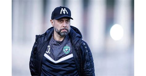 Треньорът на Лудогорец Срещу Лион ще покажем че сме добър отбор