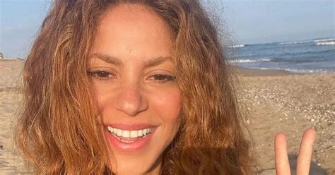 Shakira Reveló El Detrás De Cámaras De “te Felicito” El Video