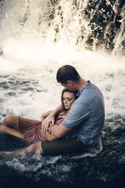 Dramatic Waterfall Engagement Couple Photography Poses Photography