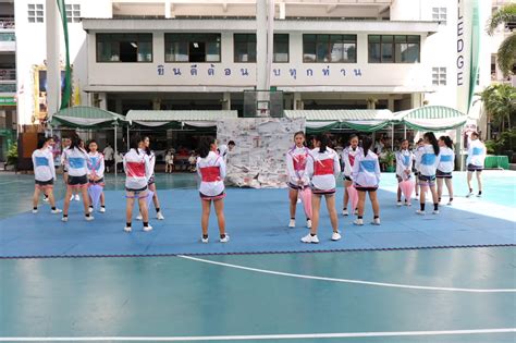 การแสดงของเยาวชนกลุ่มสนใ โรงเรียนเทพบดินทร์วิทยาเชียงใหม่