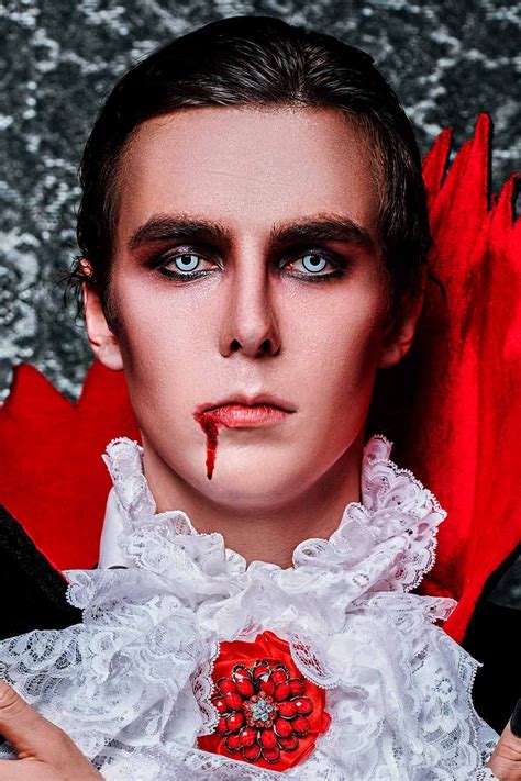 29 Spine Chilling Halloween Makeup Ideas For Men Vampire Makeup