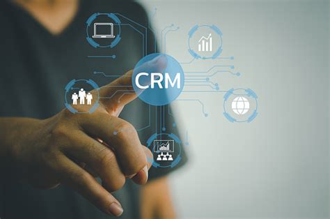 가상 스크린 개념에 대한 Crm 고객 관계 관리 자동화 시스템 소프트웨어 비즈니스 기술 개념에 대한 스톡 사진 및 기타 이미지 개념 개발 개선 Istock