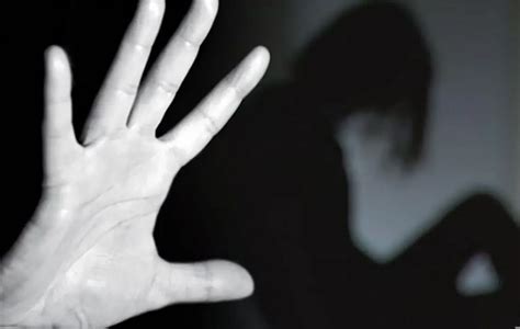 ساخت فیلم مستهجن توسط خانم معلم هوسباز با دانش آموزانش