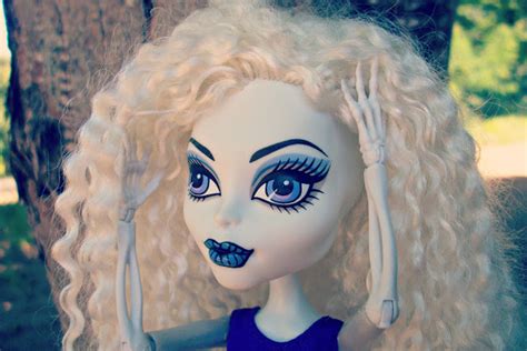 Vanelg1 Reroots Monster High Cam Skeleton Girl Mohair