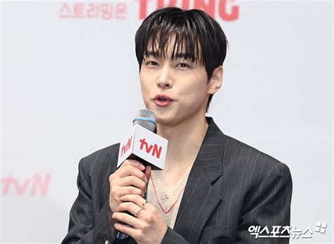 폭싹 아이유 동생 어엿한 의사 됐다우리 은쪽이가 달라졌어요 언슬전 엑s 현장