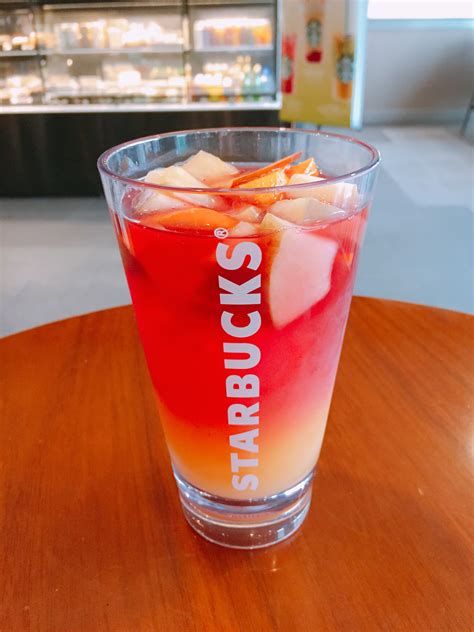 저도 스타벅스 상그리아 레드티 마셨어요 자유게시판 딜바다닷컴
