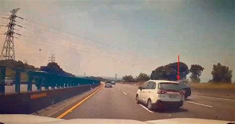 Bmw國道開輔助駕駛疑未注意路況閃避不及連撞三車，吉普車遭撞連翻9圈！驚險畫面曝 爆料公社