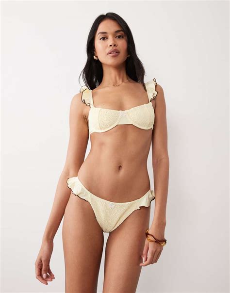 Wild Lovers Zesty Underwire Bikini Top With Ruffle Strap In Yellow