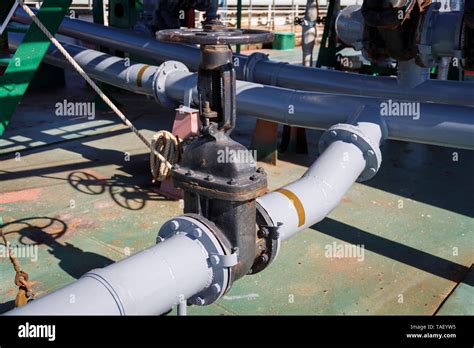 Crude Oil Pump Station High Resolution Stock Photography And Images Alamy