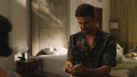 Auscaps Theo James Shirtless In The White Lotus 2 04 In The Sandbox