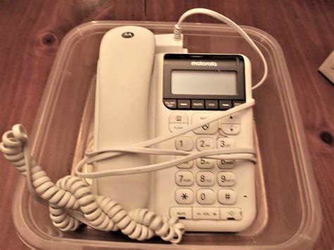Motorola Phone With Caller ID Speaker Mute Call Blocker And Answering Machine Functions